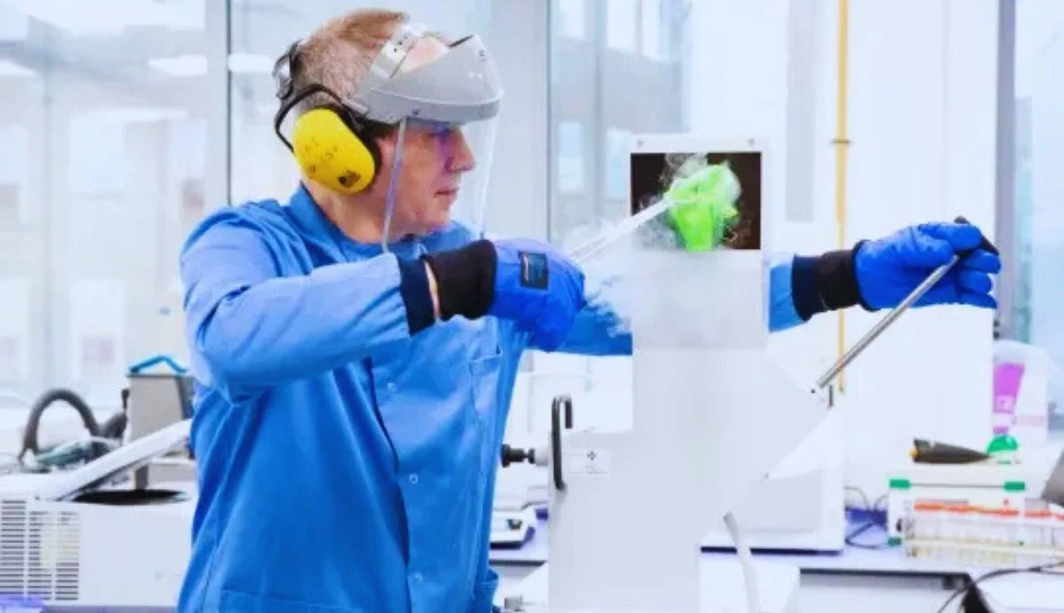 Portsmouth scientists help cut plastic recycling costs